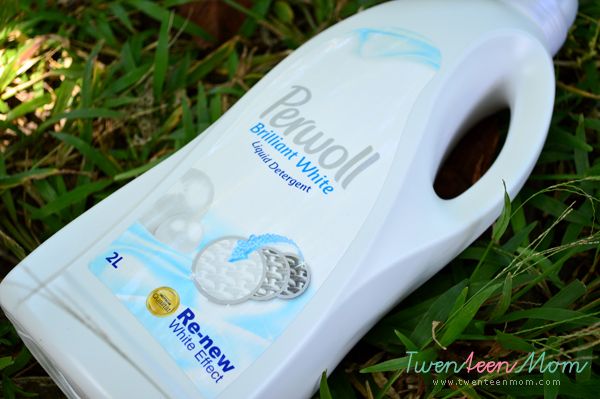 Perwoll Brilliant White Liquid Detergent: Amazing On White Fabrics And ...